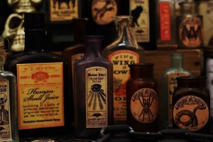 DIY Witch's Potions with Dry Ice | Peachfully Chic