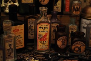 DIY Witch's Potions with Dry Ice | Peachfully Chic