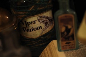 DIY Witch's Potions with Dry Ice | Peachfully Chic