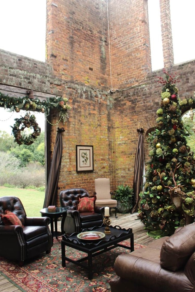 A Holiday Celebration at Barnsley Resort - Peachfully Chic