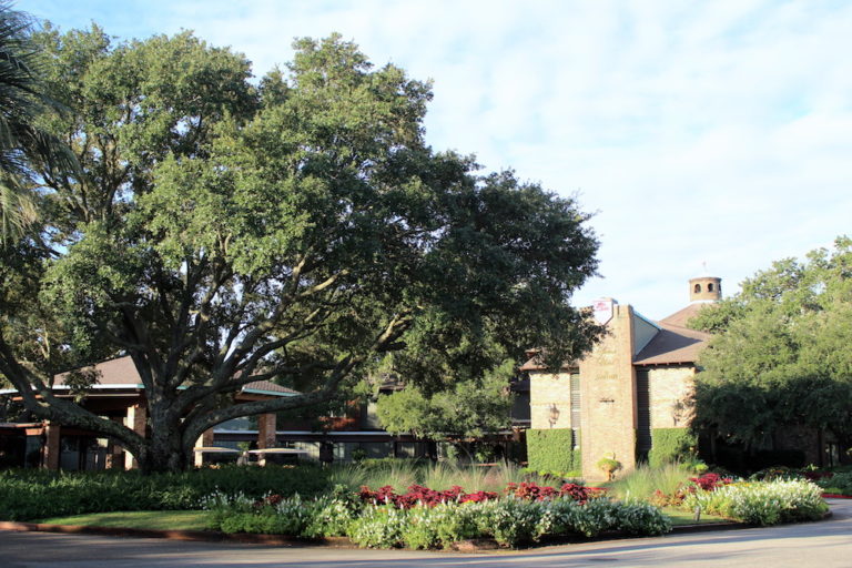 A Grand Weekend in Lower Alabama - Peachfully Chic