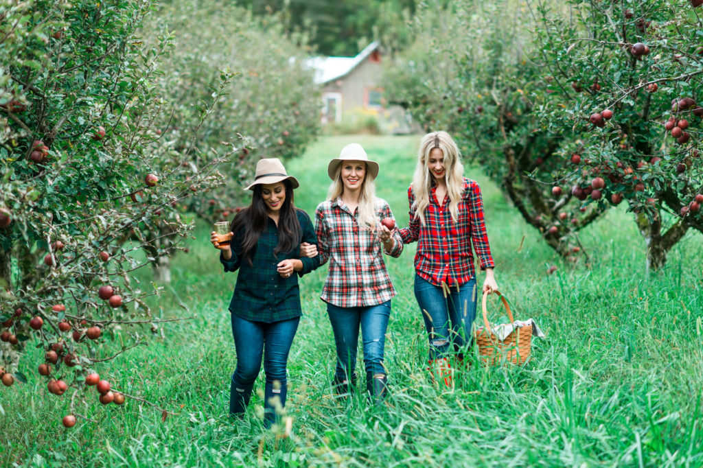 A Day In the Apple Orchard - Peachfully Chic